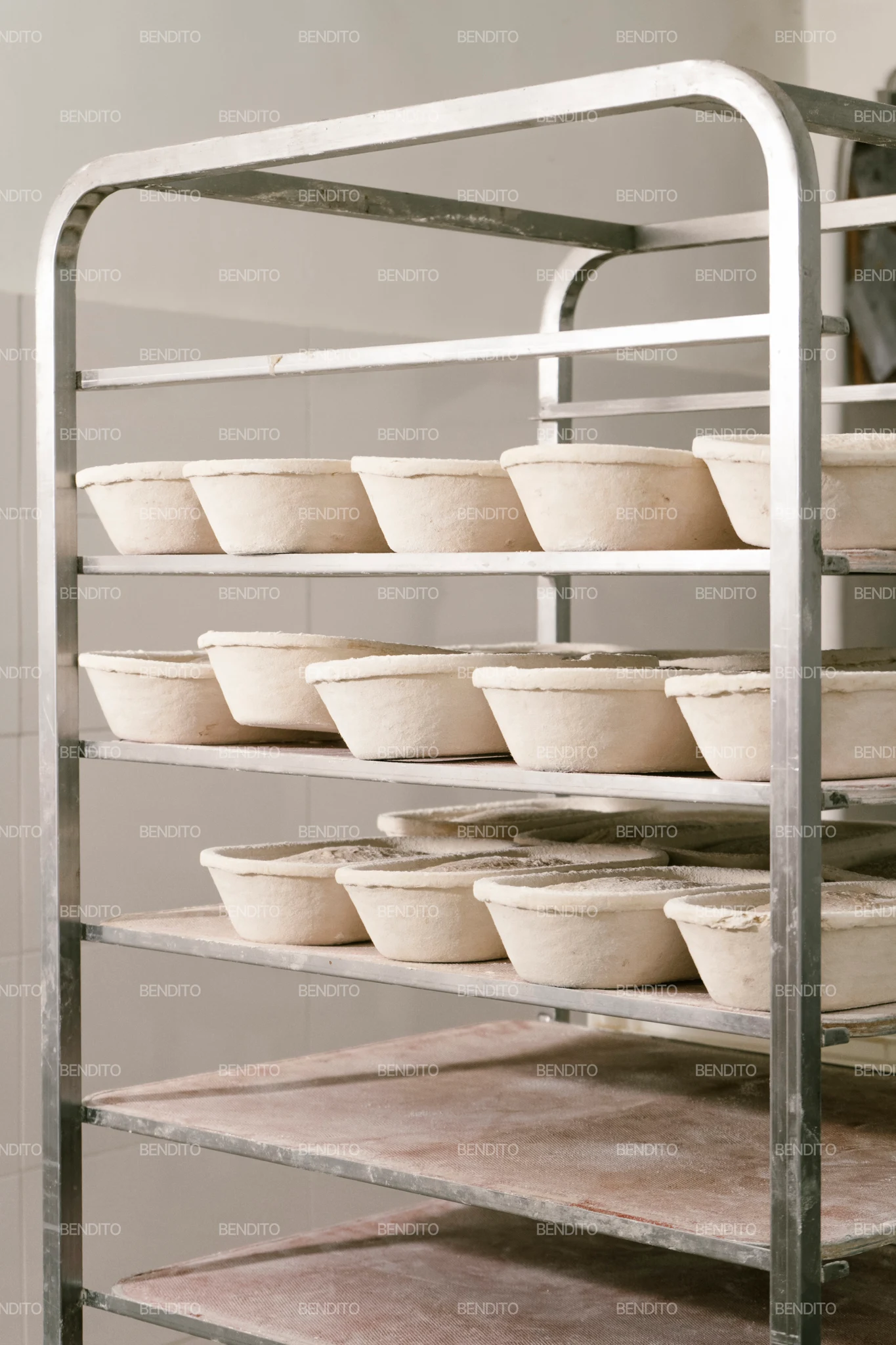 Proofing dough in traditional baskets — Stock photo - Bendito Mockup