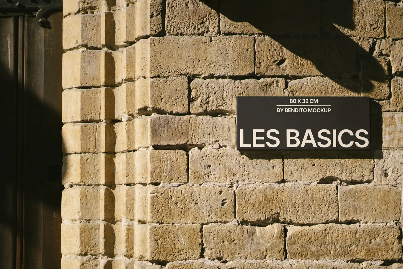 LB25 W01 Le Sign 04 Mockup - Bendito Mockup