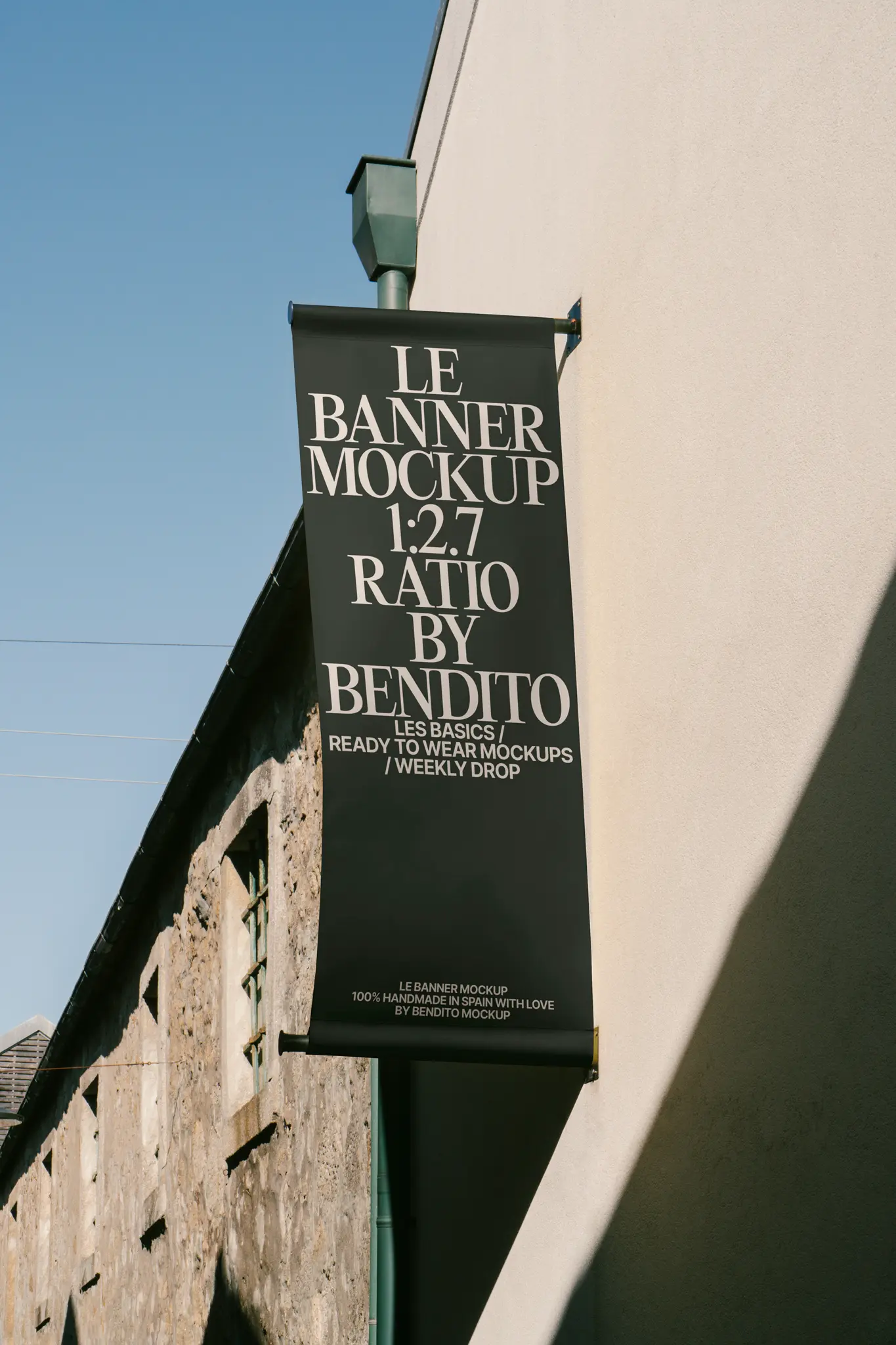 LB25 W06 Le Banner Mockup - Bendito Mockup