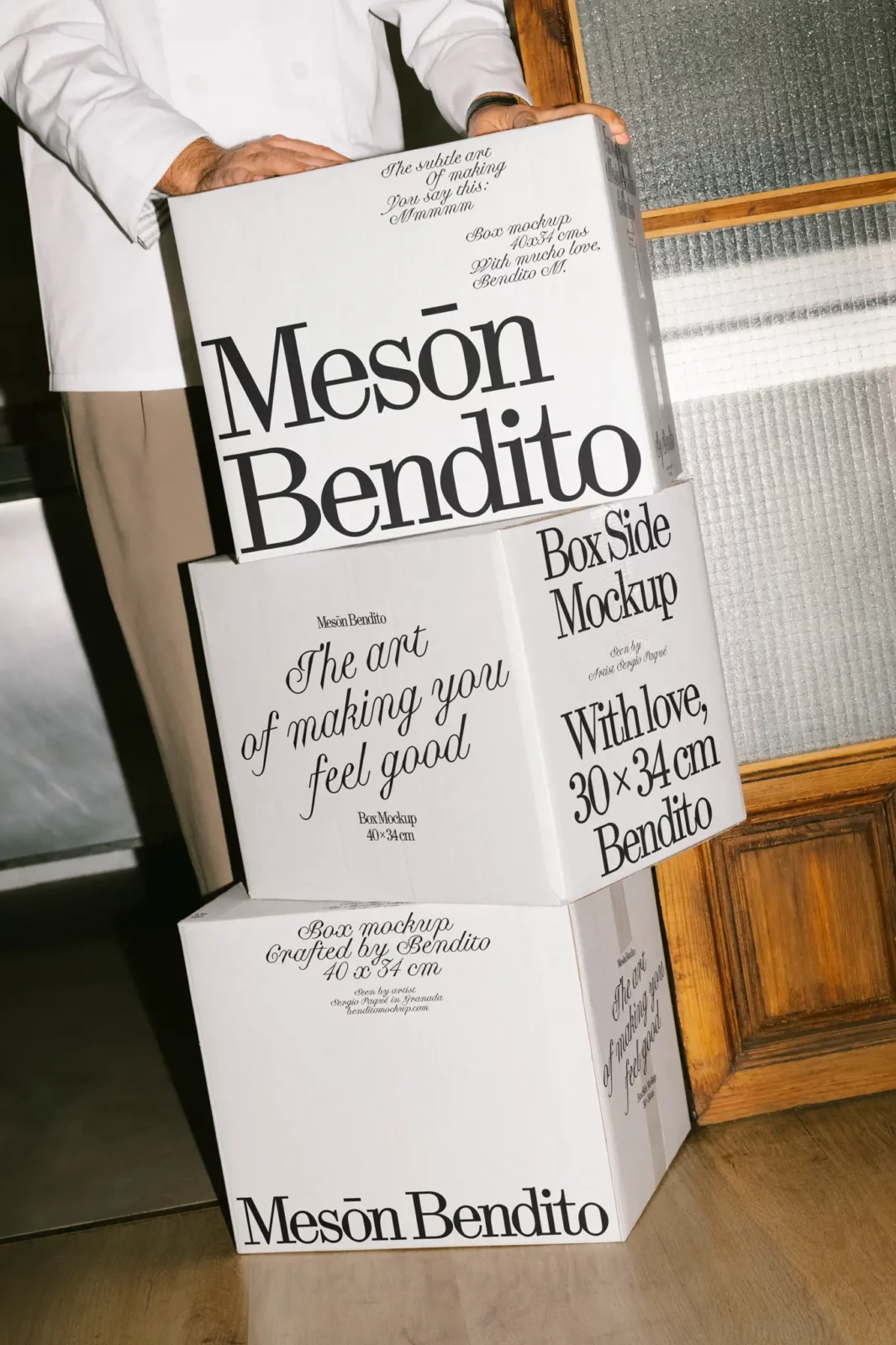 MB Box 02 Mockup - Bendito Mockup